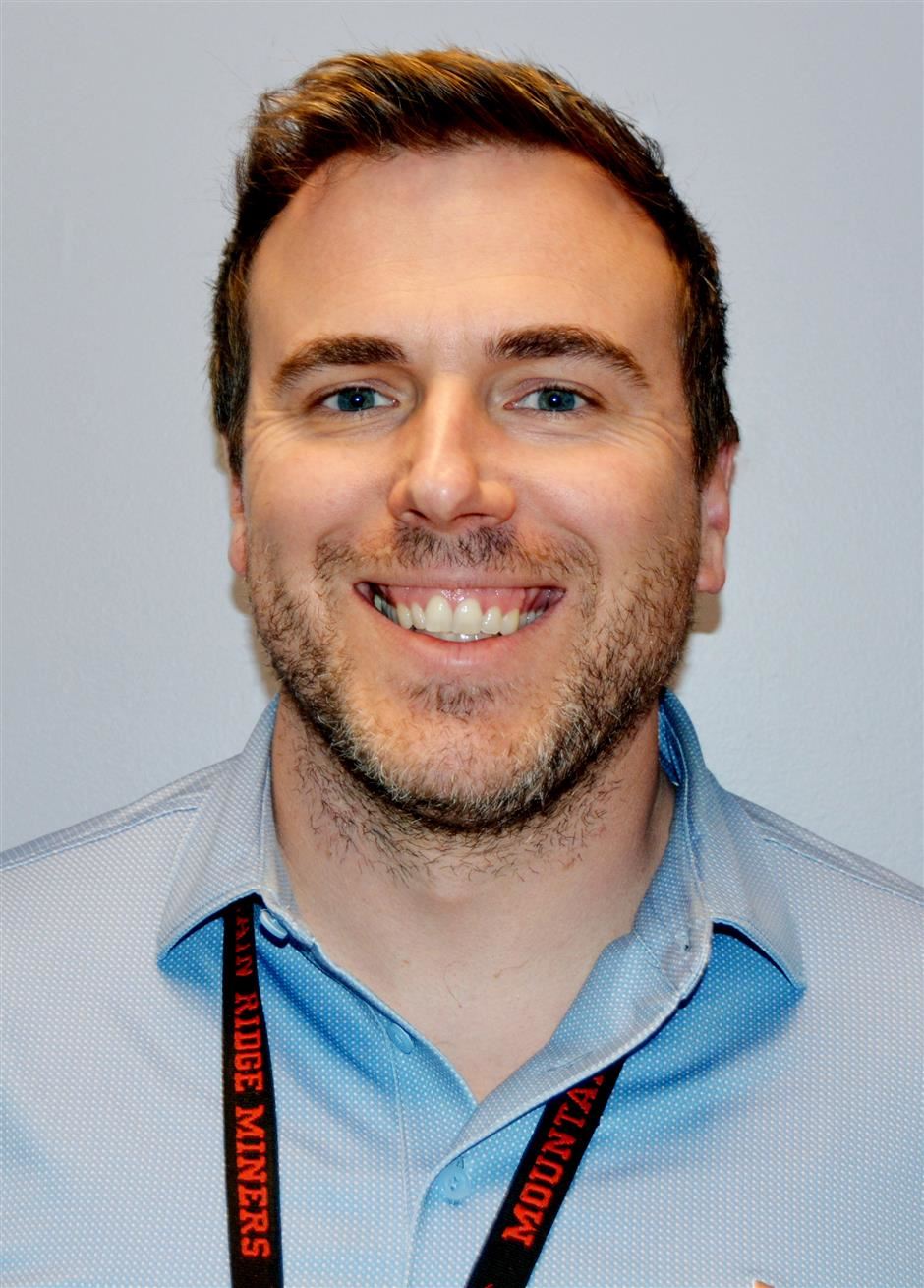 Mountain Ridge High School / Homepage